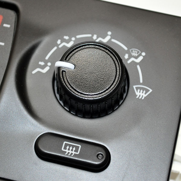 2003 GM Truck HEATER CONTROL WITH A/C AND REAR WINDOW DEFROSTER ...